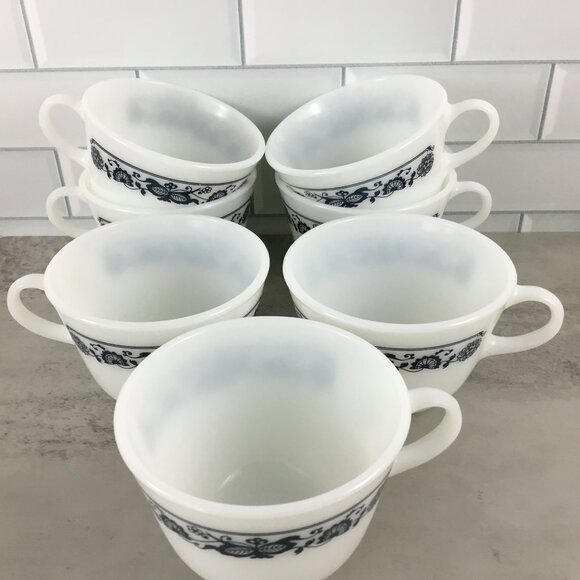 Pyrex | Dining | Set Of 7 Vintage Pyrex Milk Glass Old Town Blue Onion ...